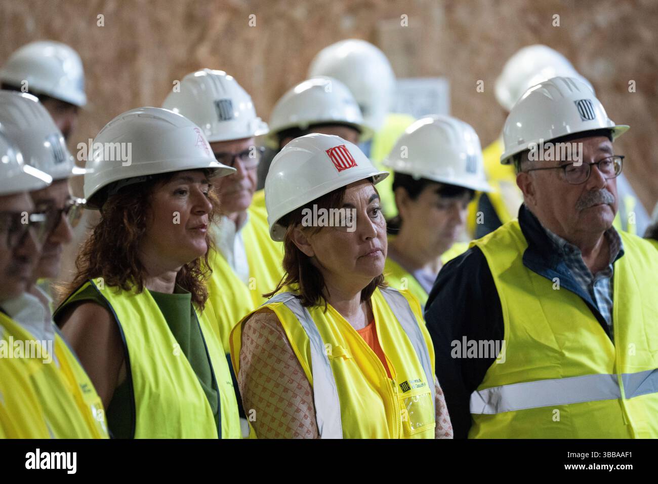 Councilwoman Sílvia Paneque (2r) and Deputy Mayor Laia Bonet (2l) visit ...