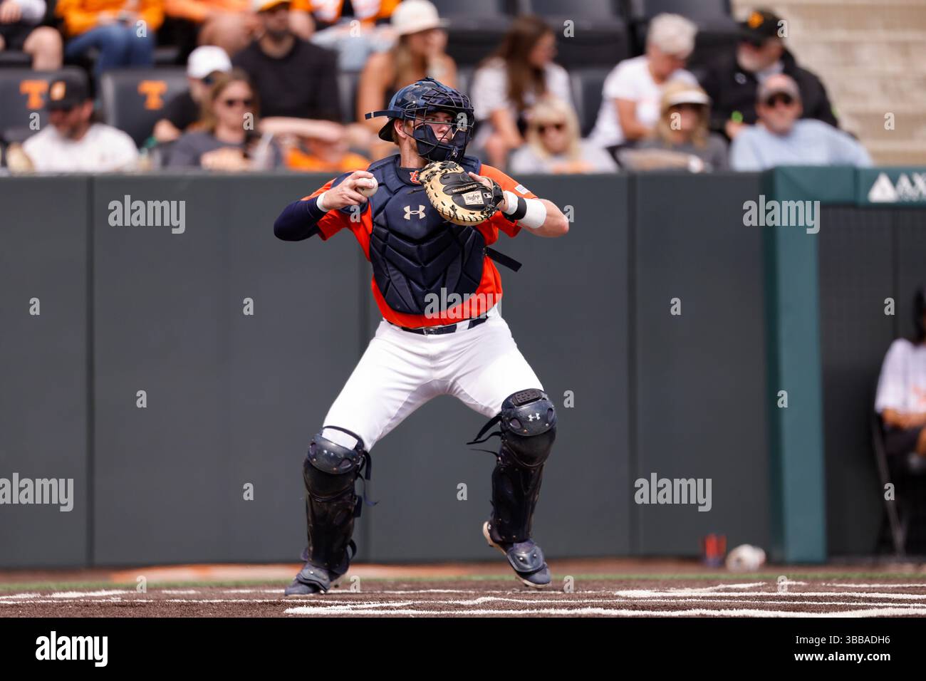 Auburn Tigers catcher Chase Fralick (44) on defense against the ...