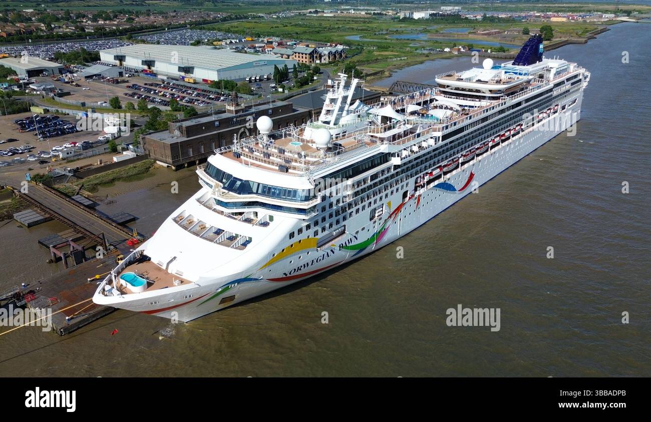 The Norwegian Dawn is a mid-sized cruise ship operated by Norwegian ...