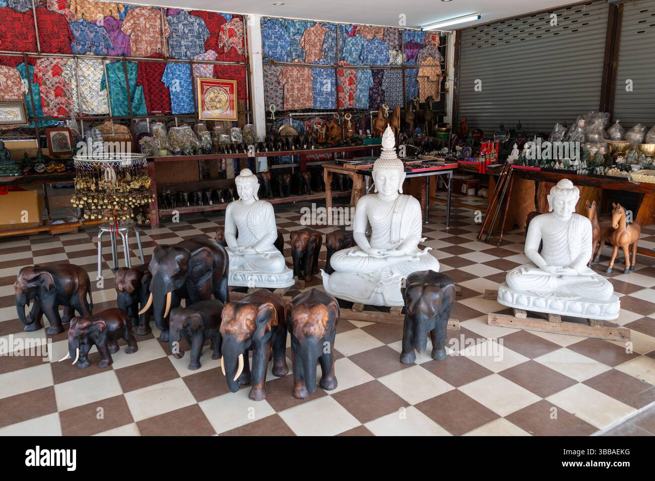 Tourist souvenirs on sale at the Thaweesin Chiang Rai hot springs, a ...