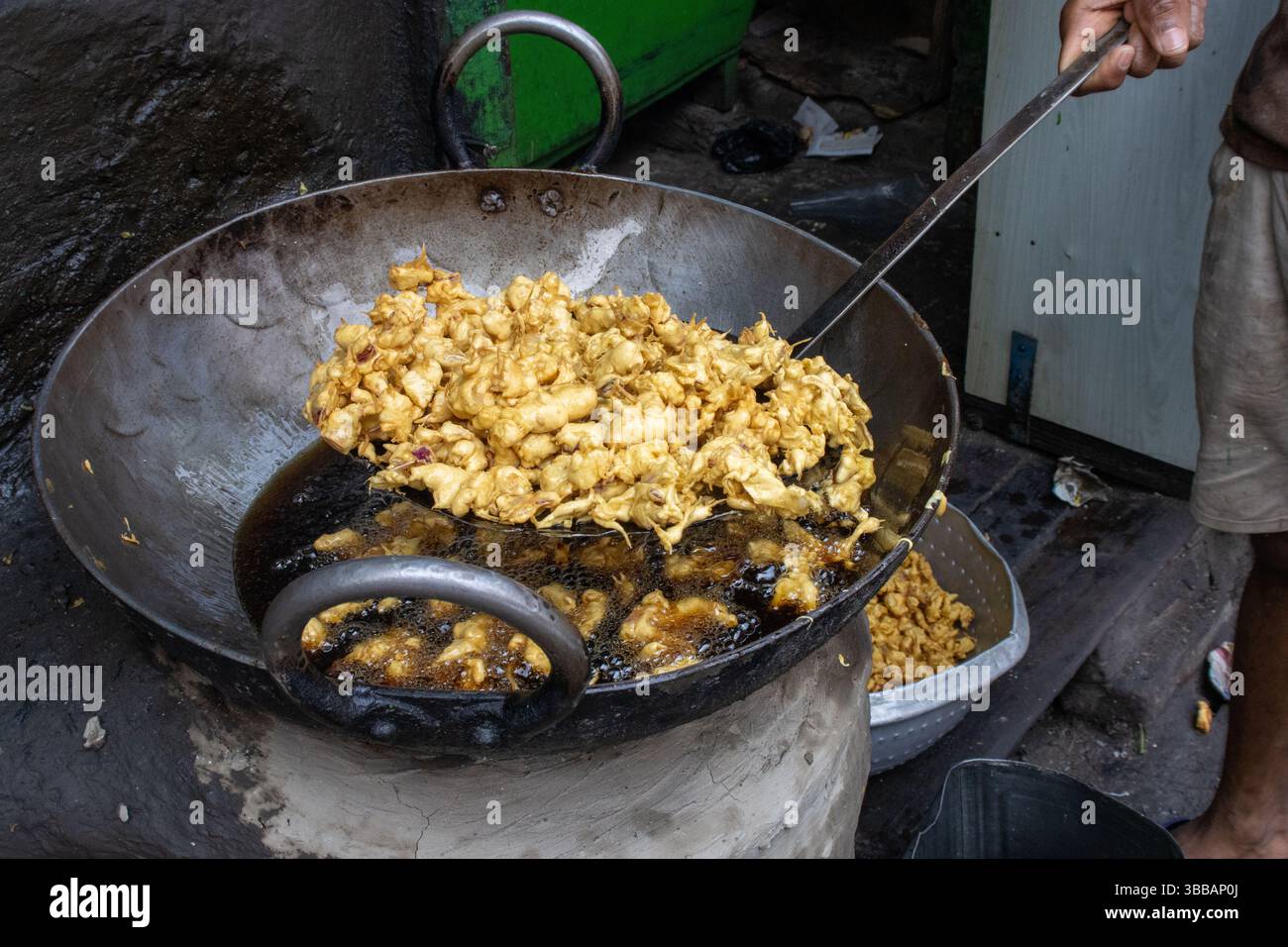 fried dumplings made on the street in Kolkata, West Bengal, India Stock ...