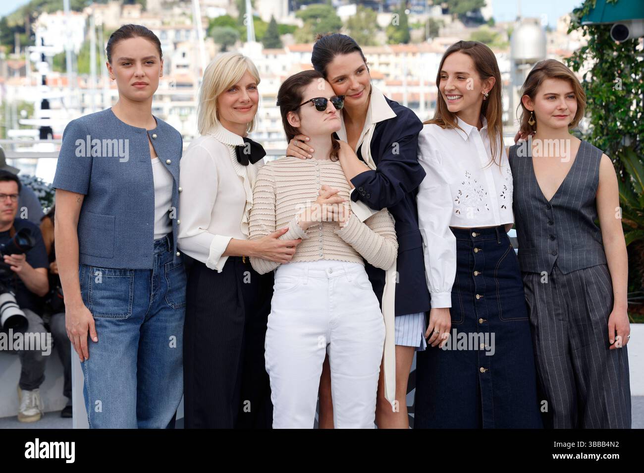Angelina Woreth, Melanie Laurent, Sevan Kalayjian Everitt, Josephine ...