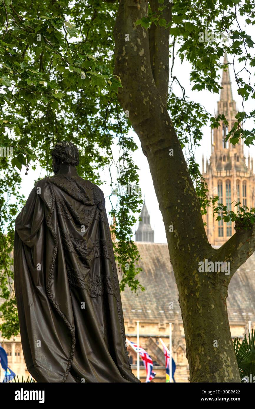 Statue of former Prime Minister, Benjamin Disraeli, overlooking at ...