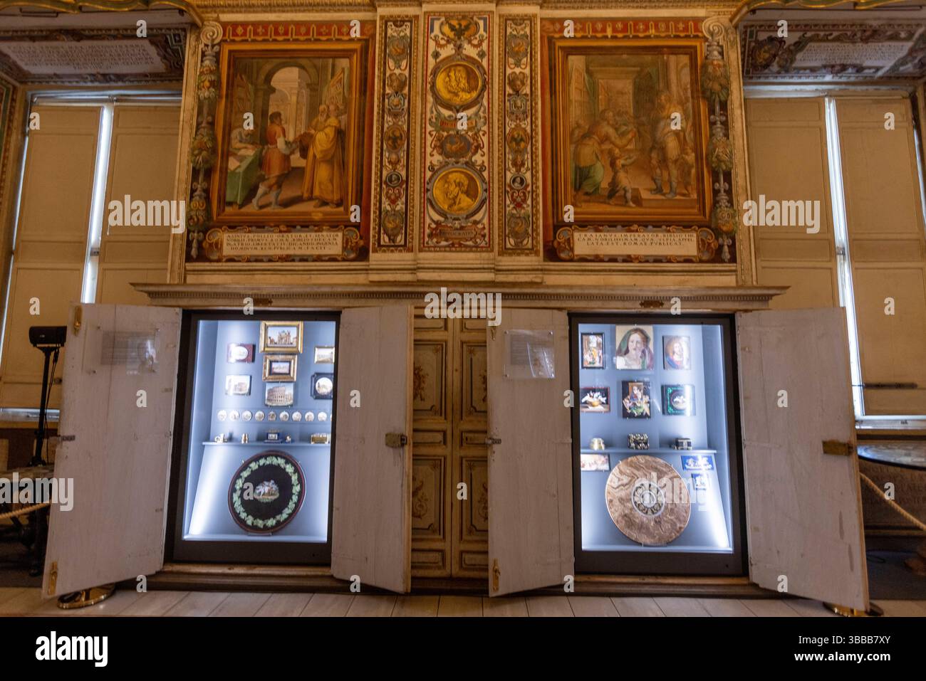 Vatican Museums collection of Minute Mosaics Items of the exhibition of ...