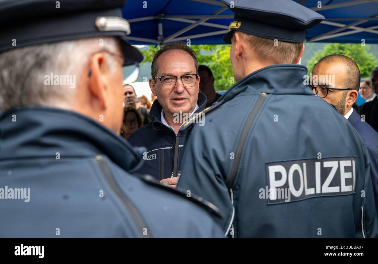 Kiefersfelden, Germany. 15th May, 2025. Federal Minister of the ...
