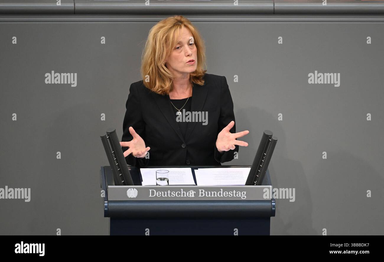 Berlin, Germany. 15th May, 2025. Karin Prien (CDU), Federal Minister of ...