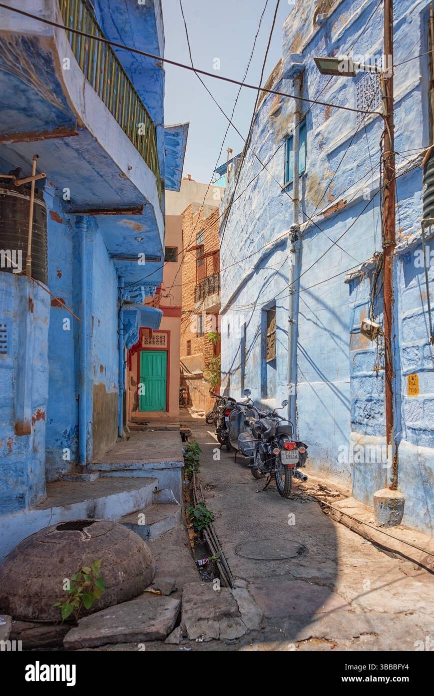 Jodhpur Street, the Blue City in Rajasthan, India Stock Photo - Alamy