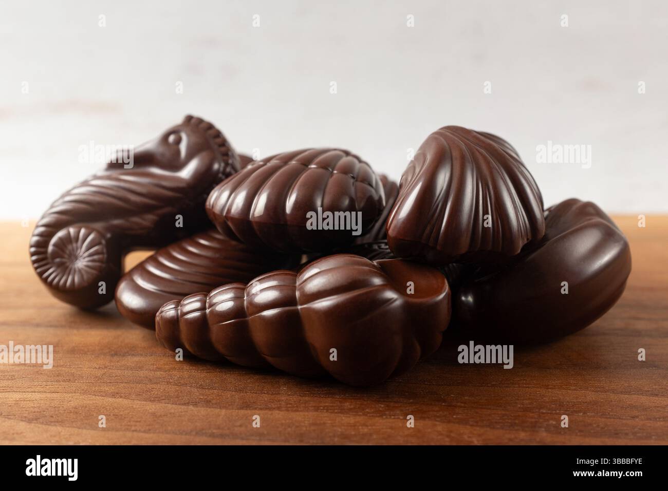 Seashell-shaped Belgian Seashells Chocolates Stock Photo - Alamy
