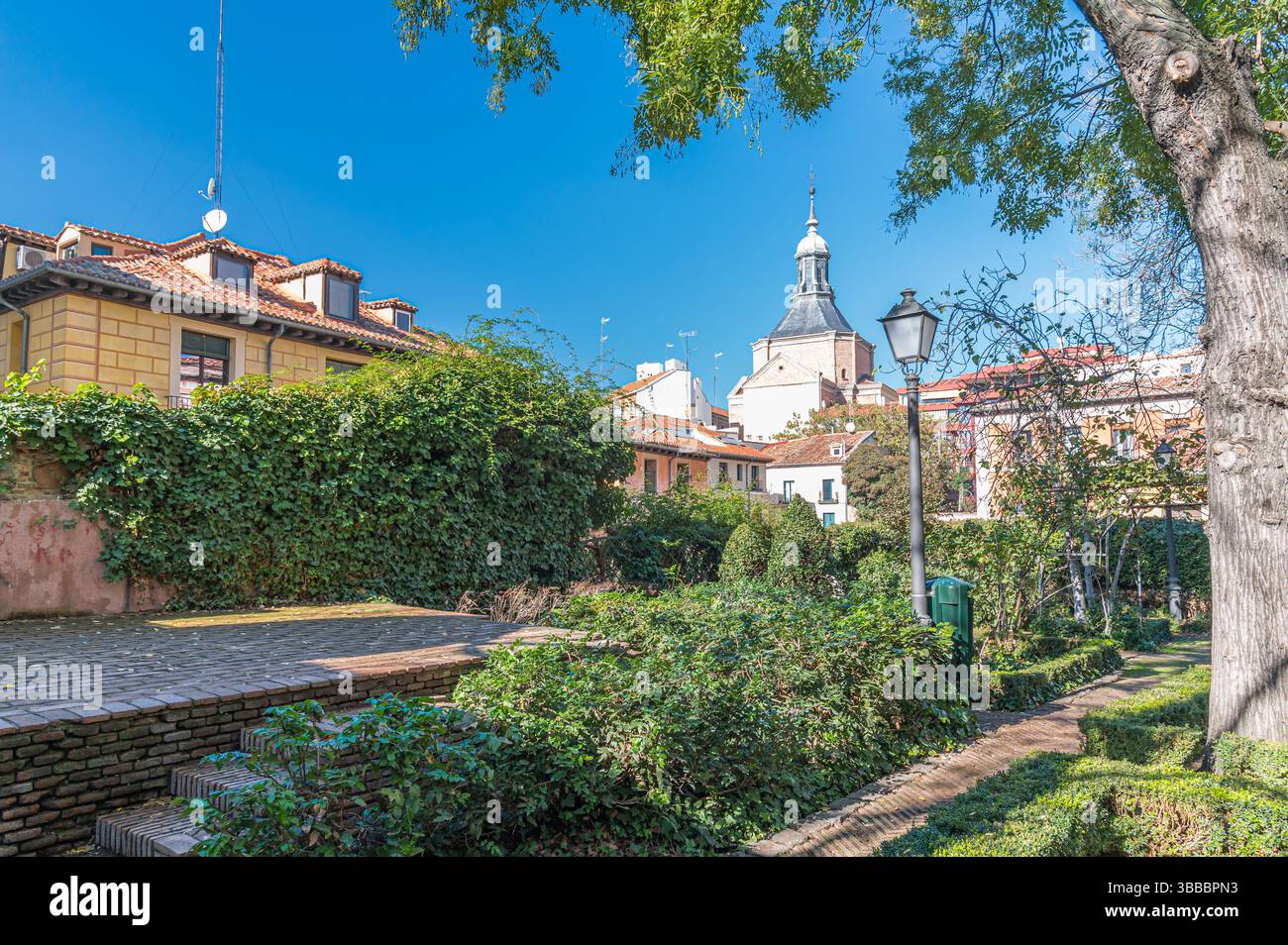 The Prince of Anglona Garden in the La Latina neighborhood of Madrid ...