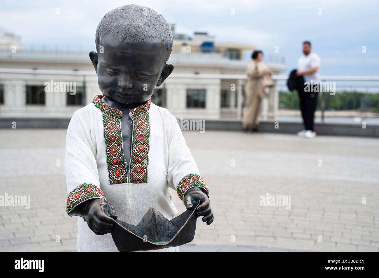 The statues of the founders of Kyiv - Kyi, Shchek, Khoryv and their ...