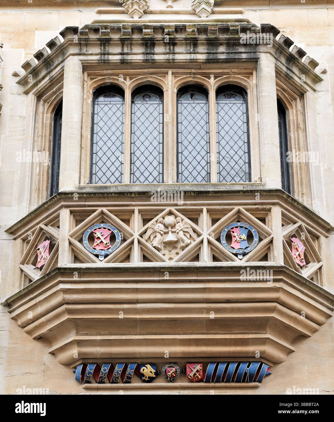 Oriel bay window at Corpus Christi College, University of Oxford, England Stock Photo - Alamy