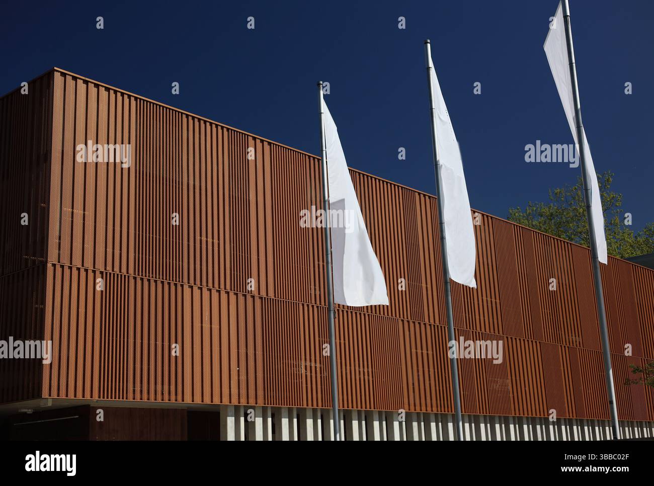 Ecofriendly architecture hi-res stock photography and images - Alamy