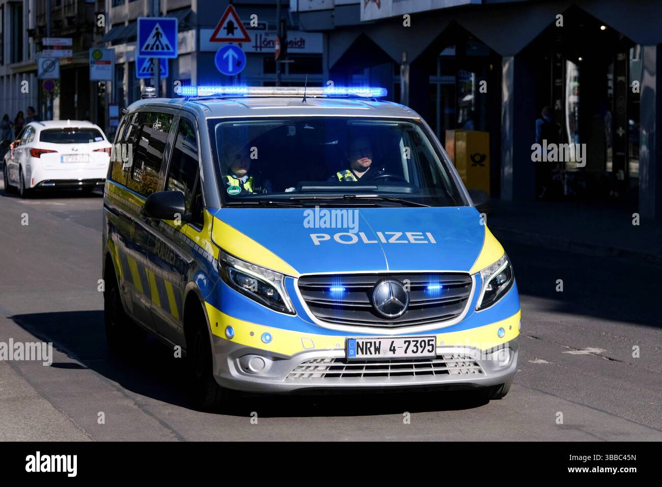 Düsseldorf 15.05.2025 Polizei Auto Polizeiauto Polizeiautos ...