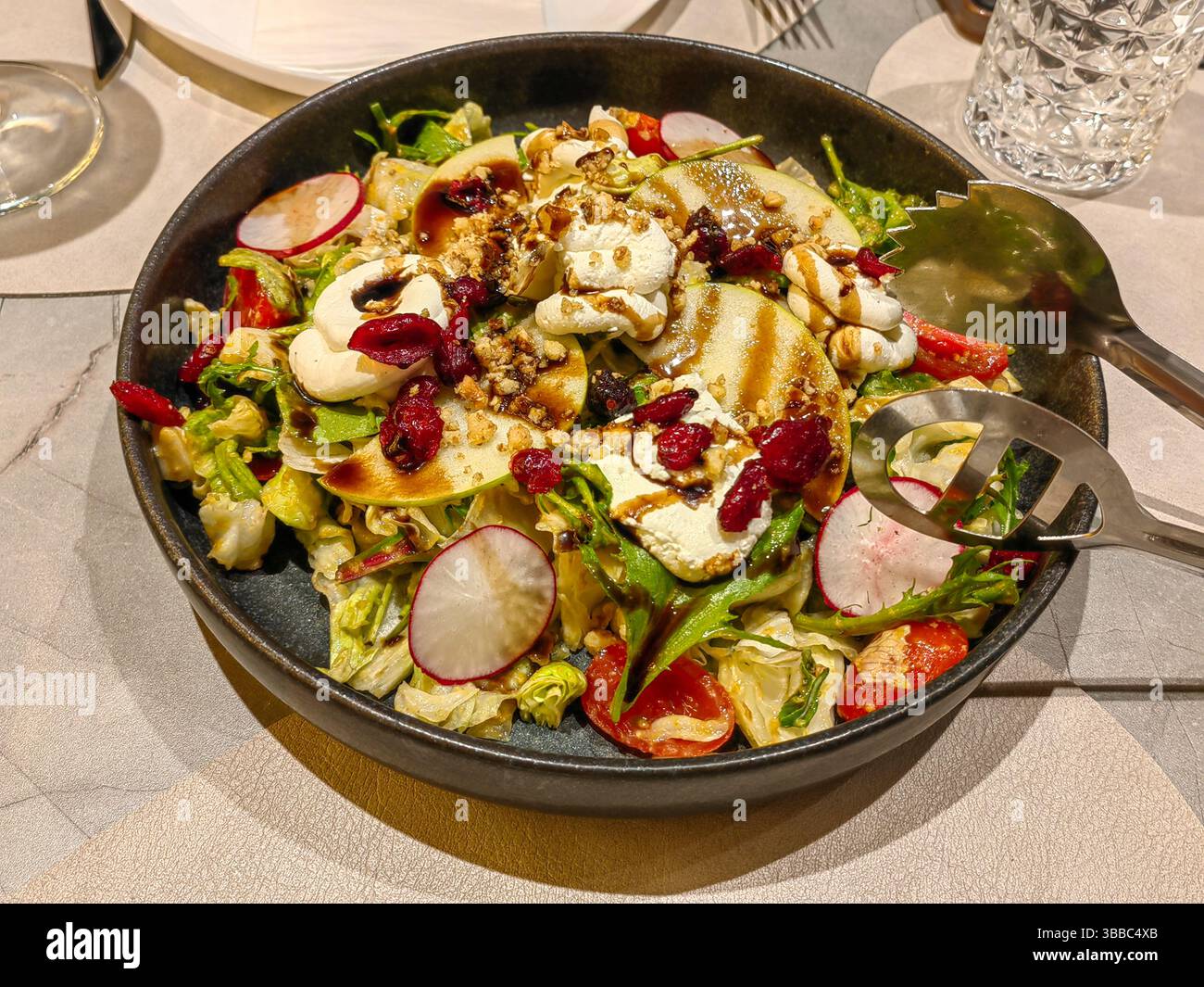Superfood salad hi-res stock photography and images - Alamy