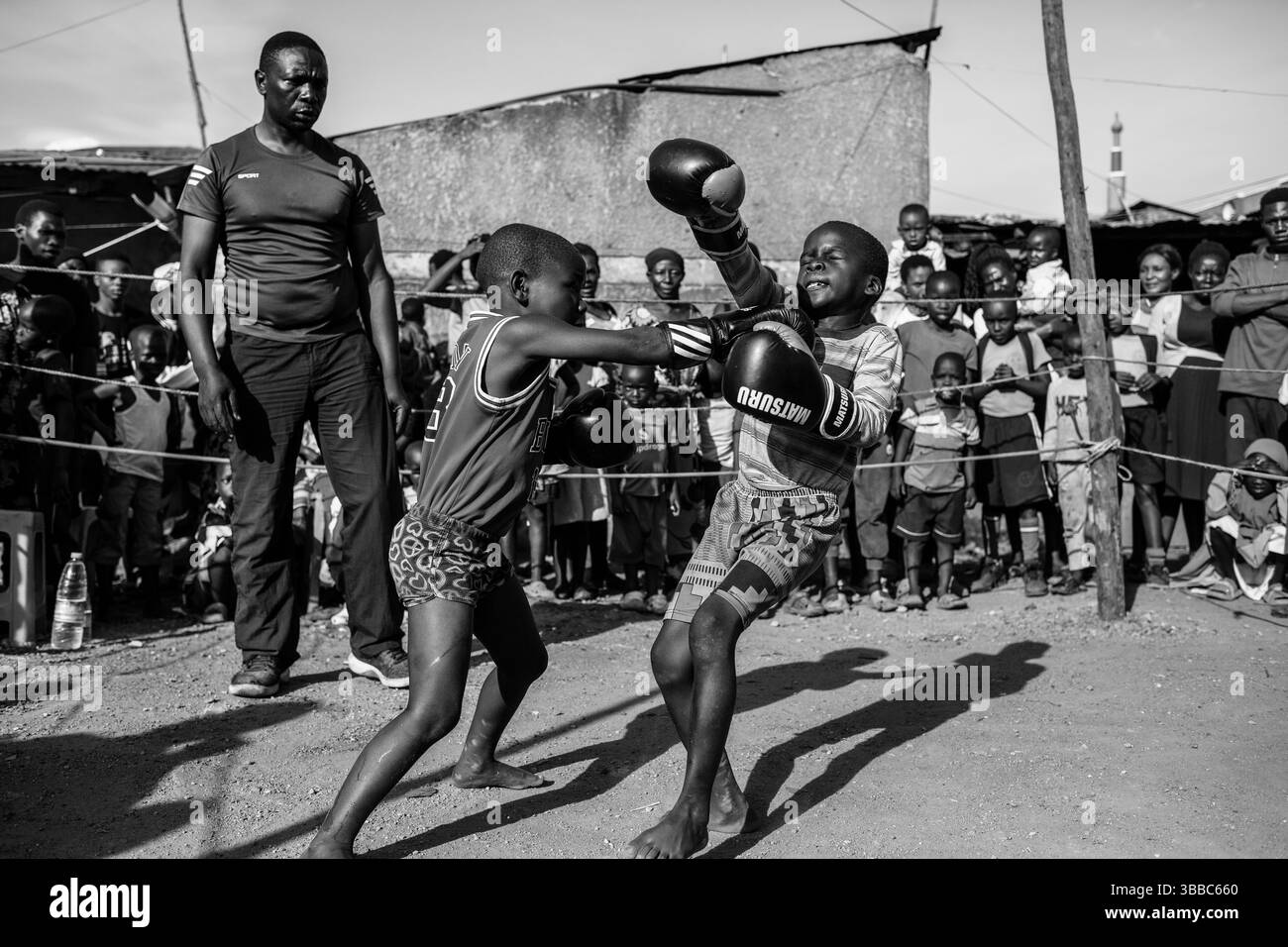 Boxing girls africa hi-res stock photography and images - Alamy