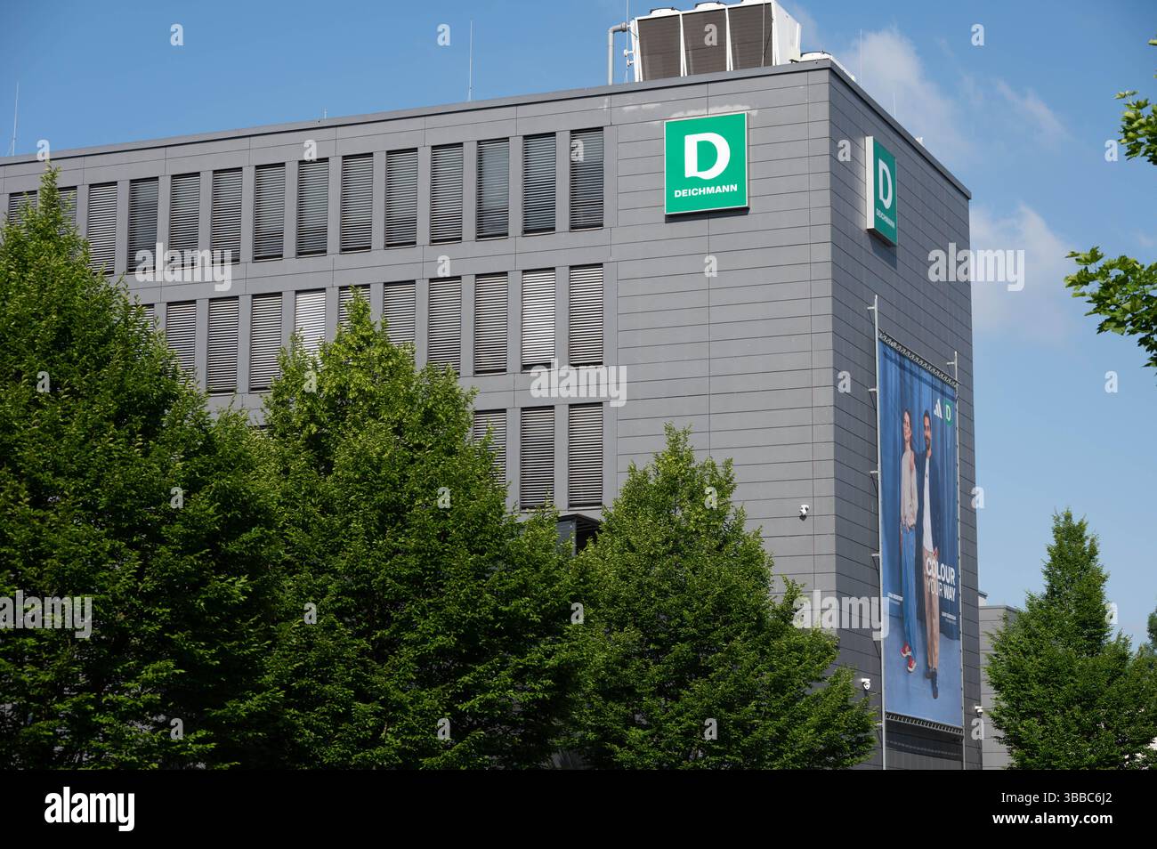 Oberhausen, Deutschland. 15th May, 2025. The headquarters of the shoe ...