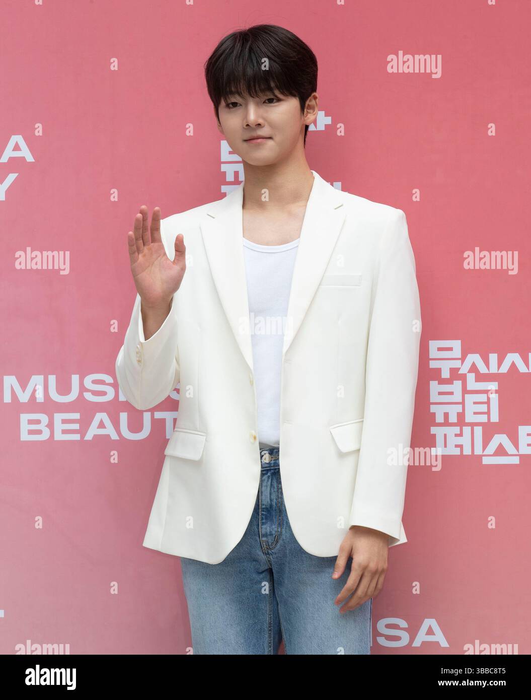 Seoul, South Korea. 15th May, 2025. South Korean singer Park Do-ha ...