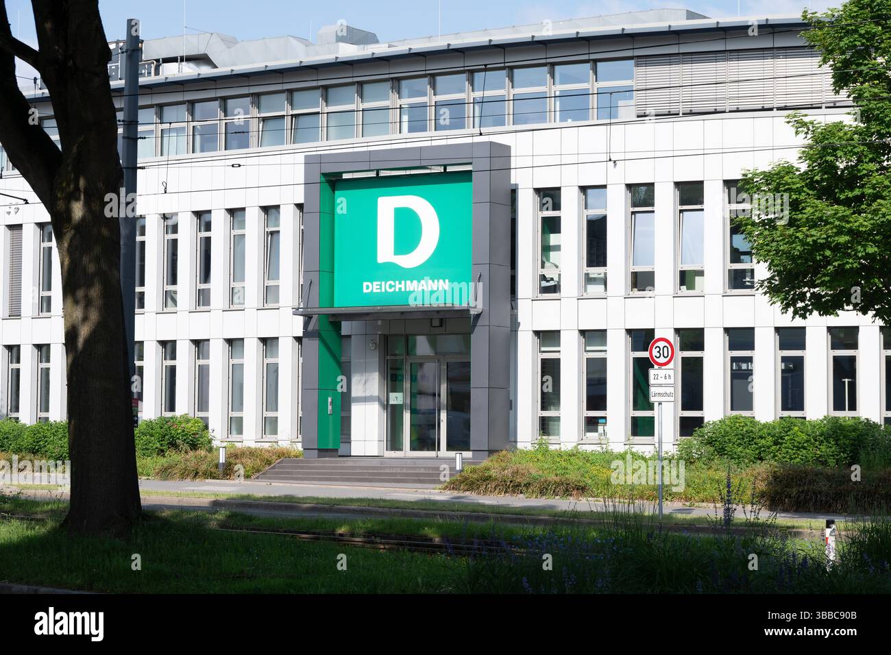 Oberhausen, Deutschland. 15th May, 2025. The headquarters of the shoe ...