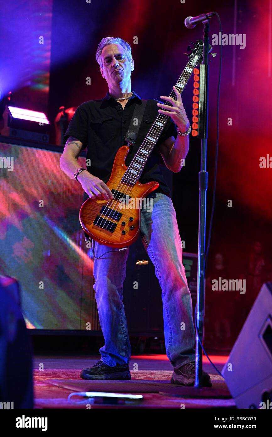 West Palm Beach, FL, USA. 14th May, 2025. Staind performs during the ...