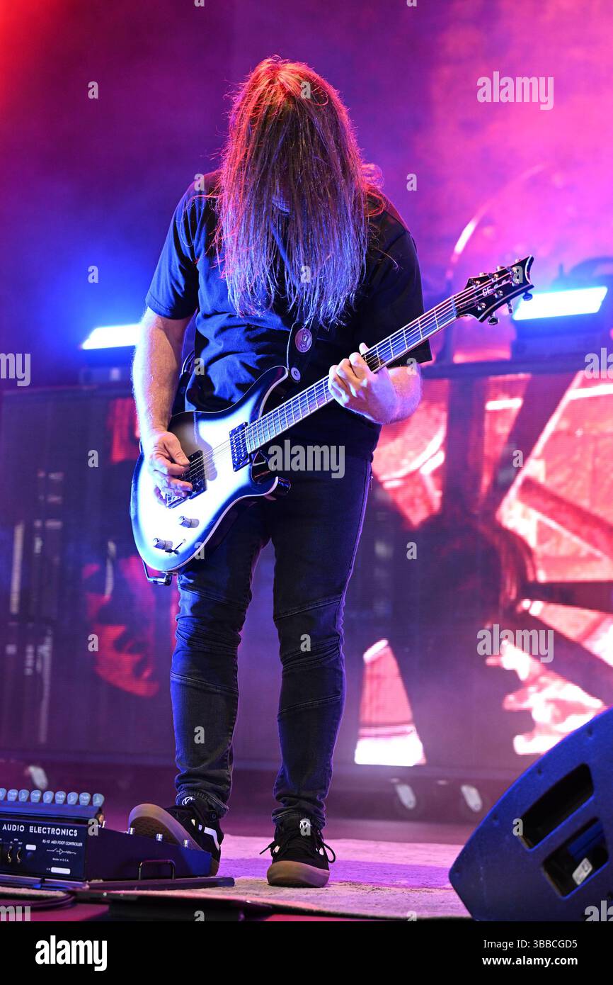 West Palm Beach, FL, USA. 14th May, 2025. Staind performs during the ...
