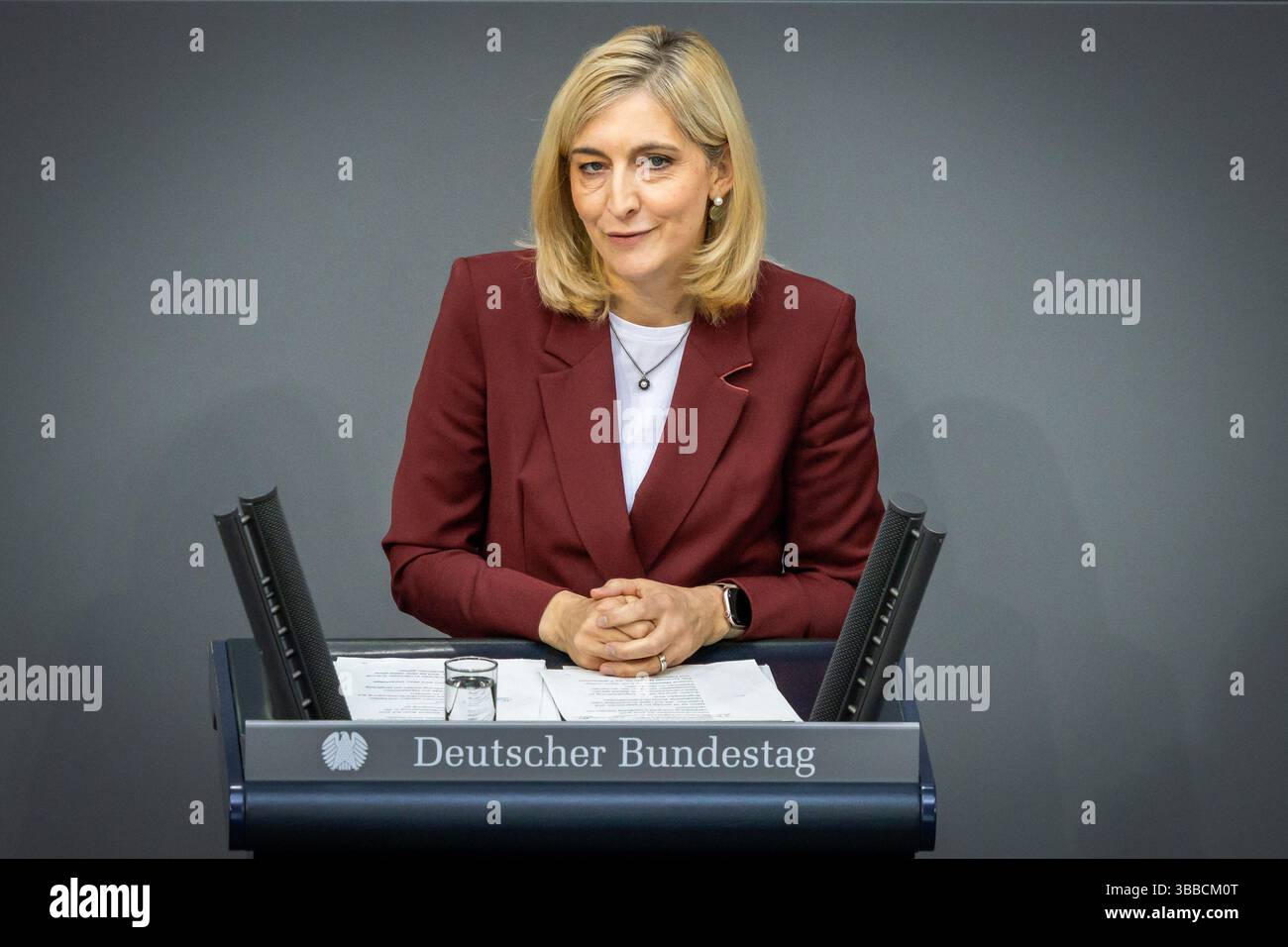 Nina Warken (CDU), Federal Minister of Health, speaks in the Bundestag ...
