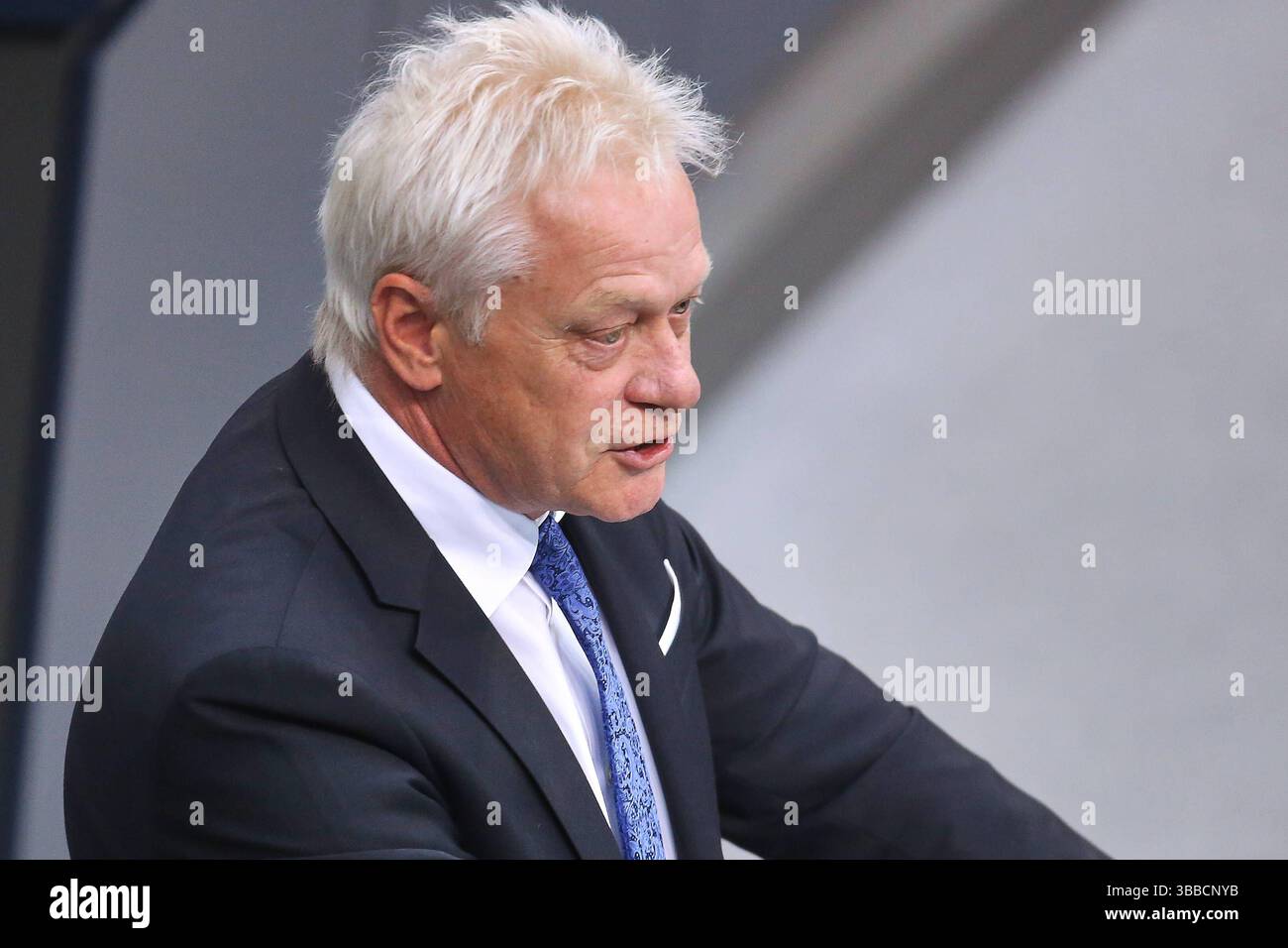 Berlin, Deutschland, 15.05.2025: Deutscher Bundestag: 4 ...