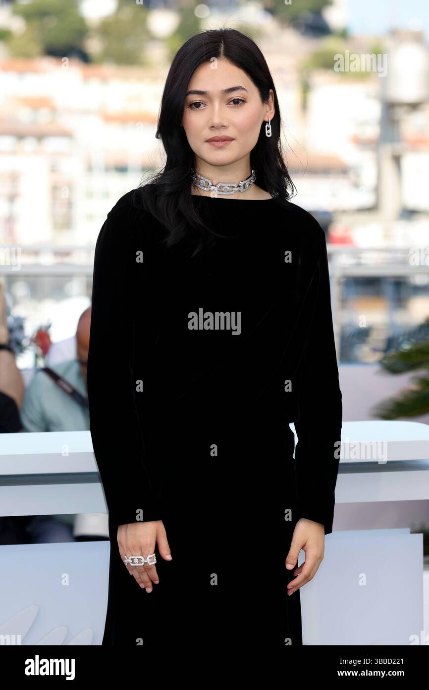 Cannes, Frankreich. 15th May, 2025. Camilla Aiko poses at the photocall of 'A Pale View Of Hills ...