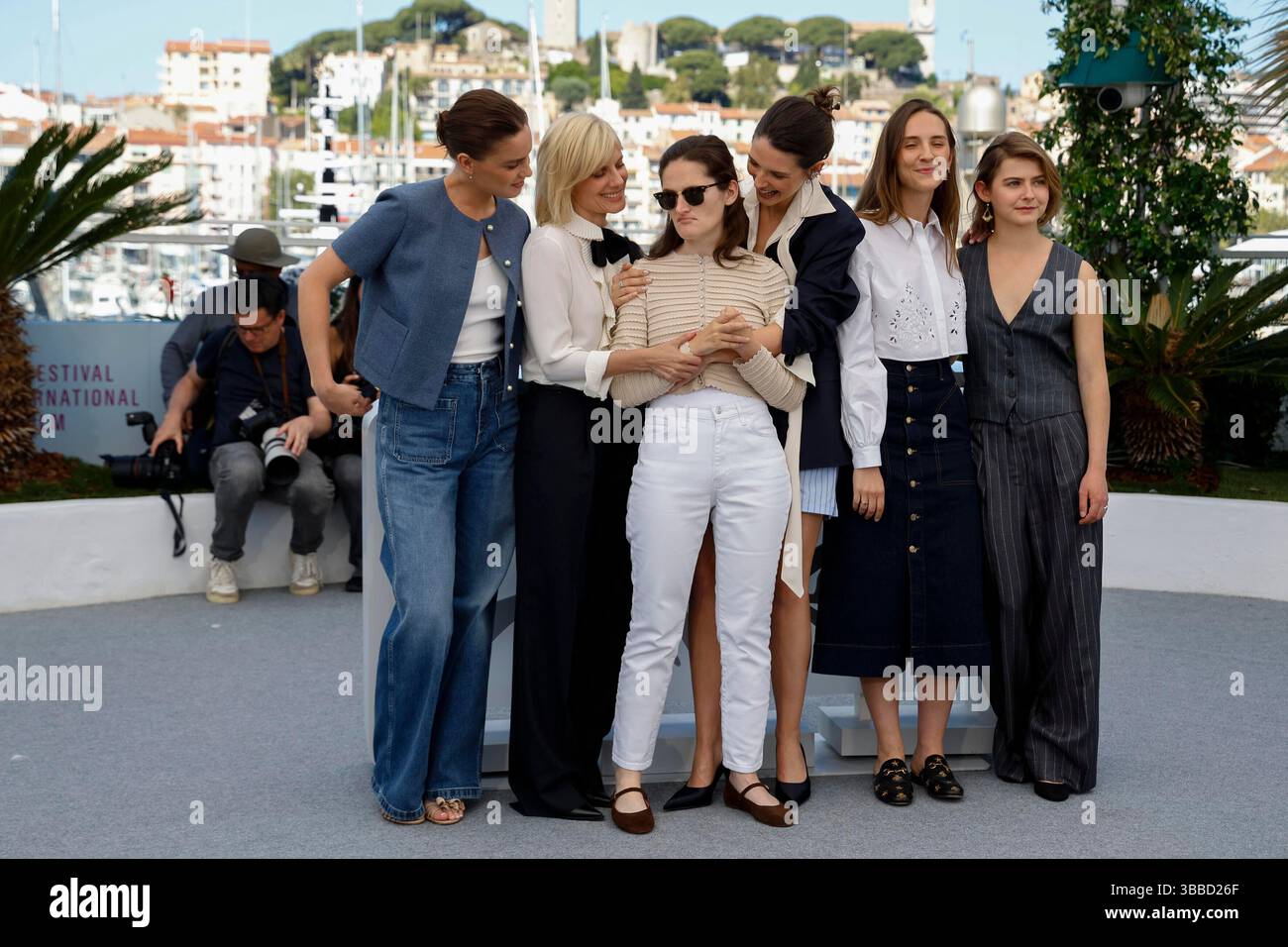 Angelina Woreth, Melanie Laurent, Sevan Kalayjian Everitt, Josephine ...