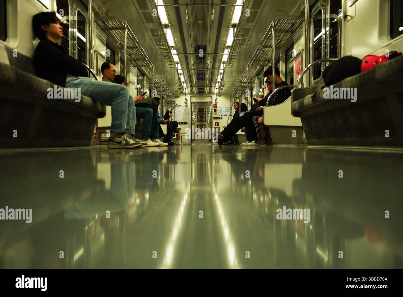Seoul subway seats hi-res stock photography and images - Alamy