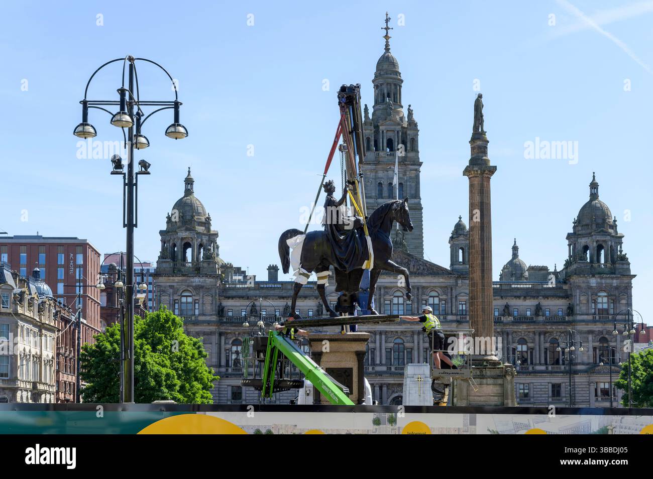George square statue glasgow renovation hi-res stock photography and ...