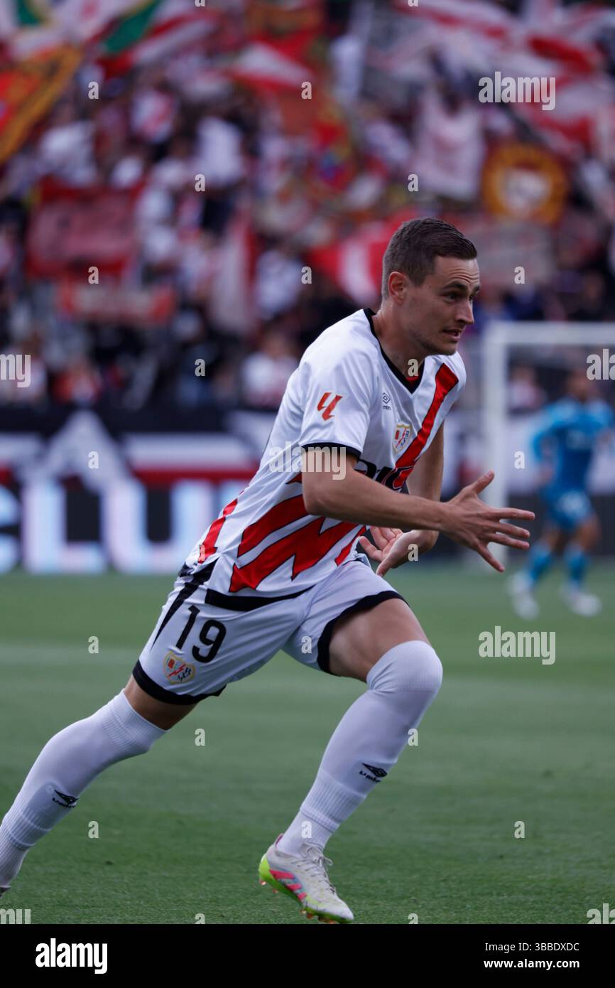MADRID, SPAIN - MAY 15, 2025: De Frutos during LaLiga match between ...