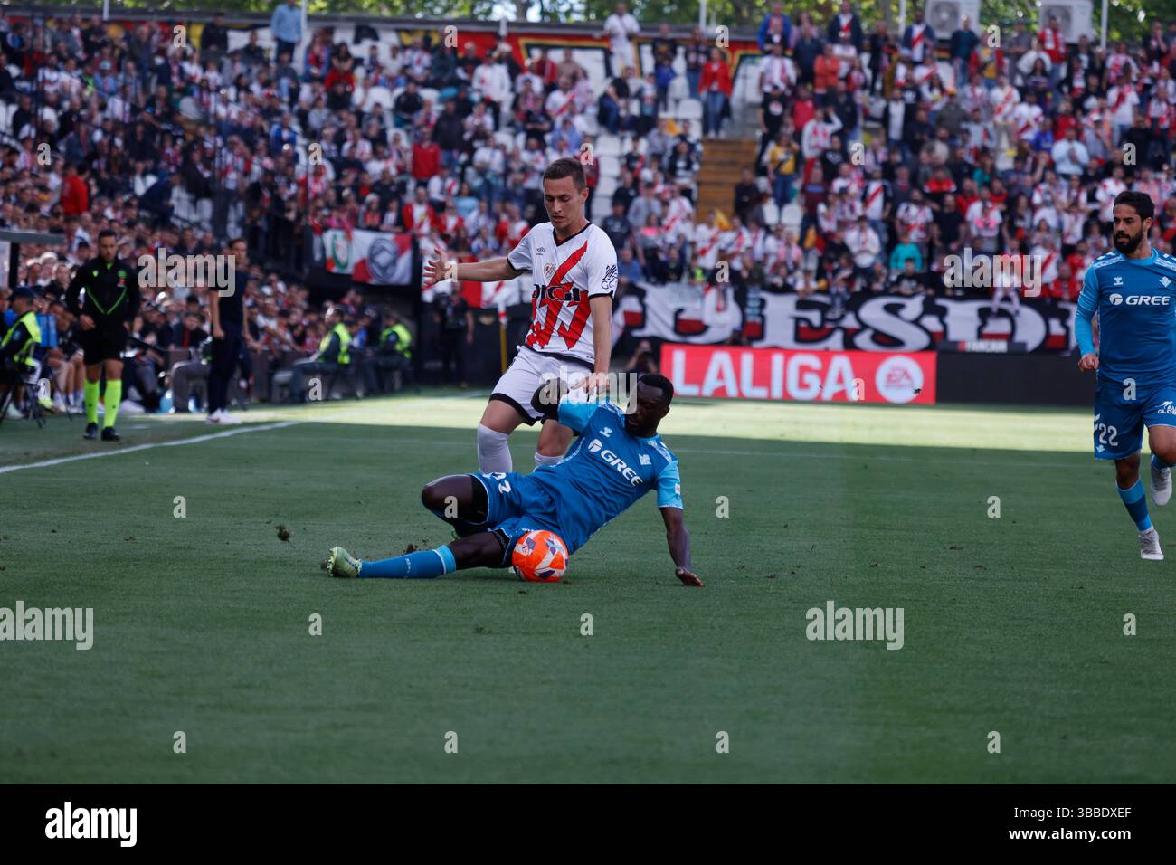 MADRID, SPAIN - MAY 15, 2025: De Frutos and Sabaly during LaLiga match ...