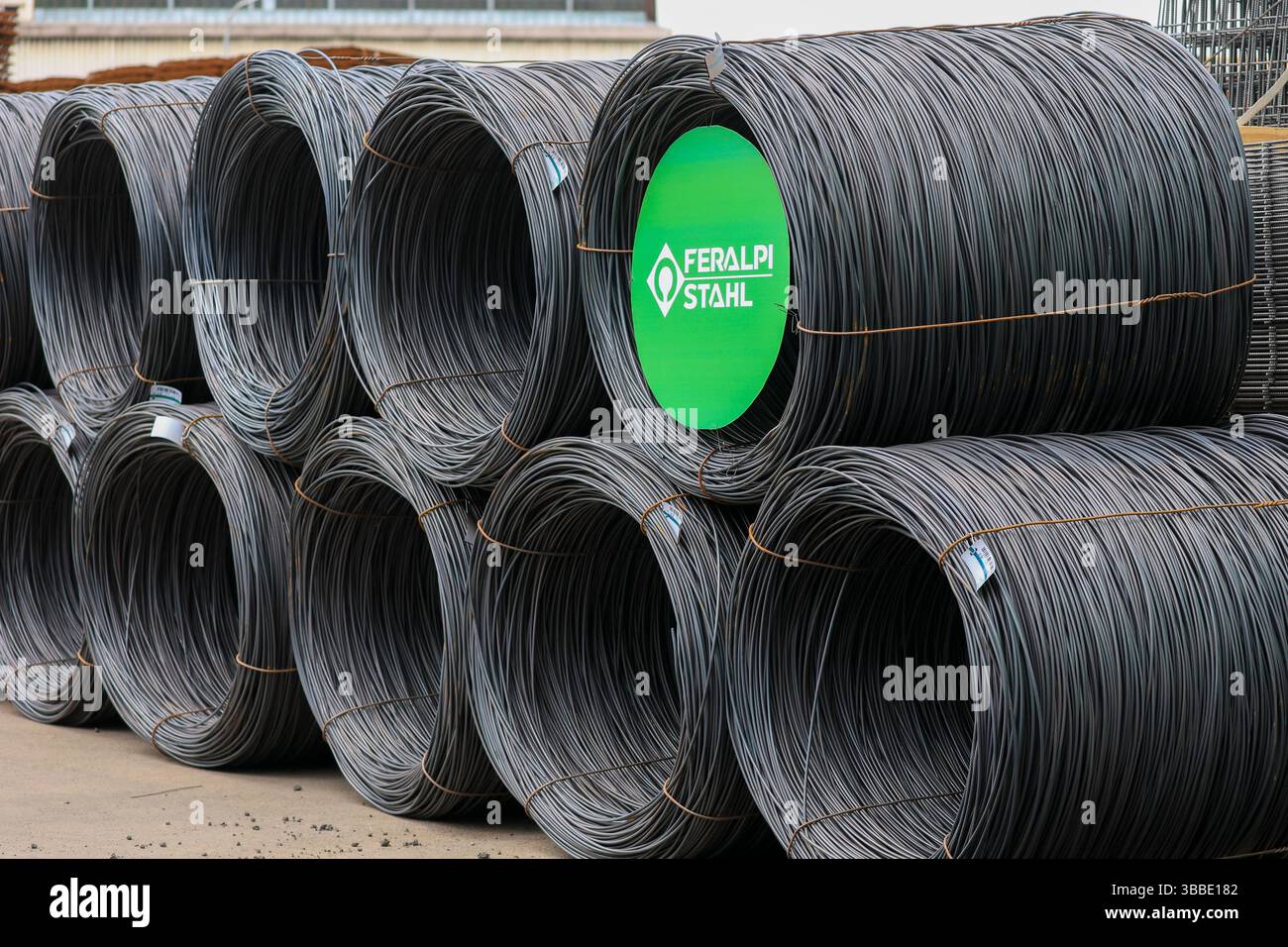 Riesa, Germany. 15th May, 2025. Wire coils are stored at Elbe ...