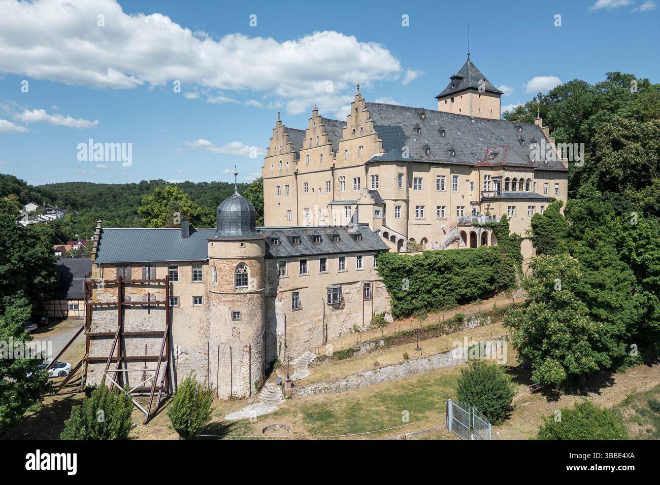 15 May 2025, Bavaria, Schonungen: View of Mainberg Castle. The ...