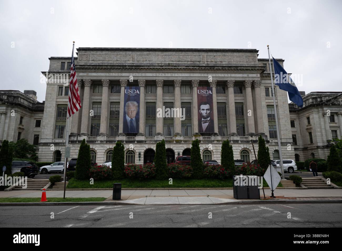 Washington, United States. 14th May, 2025. Workers hang an enormous ...