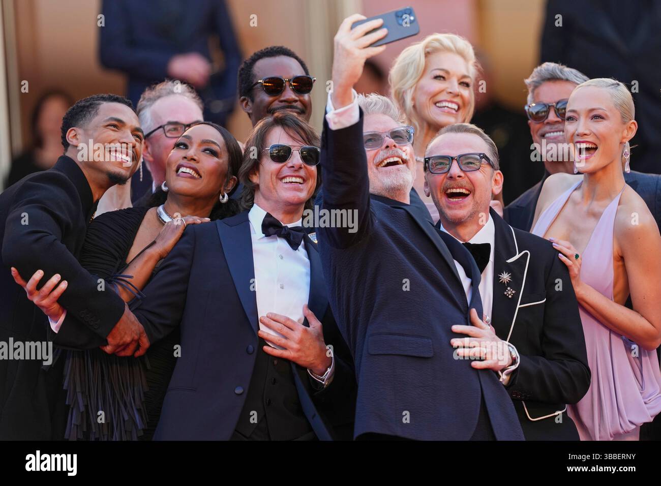 Greg Tarzan Davis, from left, editor Eddie Hamilton, Angela Bassett ...
