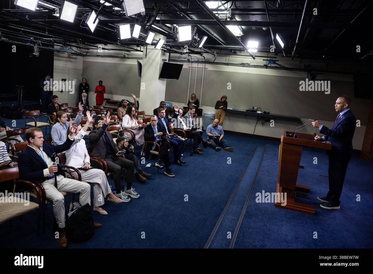 House Minority Leader Hakeem Jeffries (D-N.Y.) calls on a reporter ...