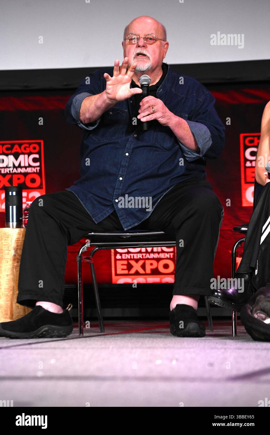 The Only Good Bug Is a Dead Bug: A Starship Troopers Reunion Panal at ...