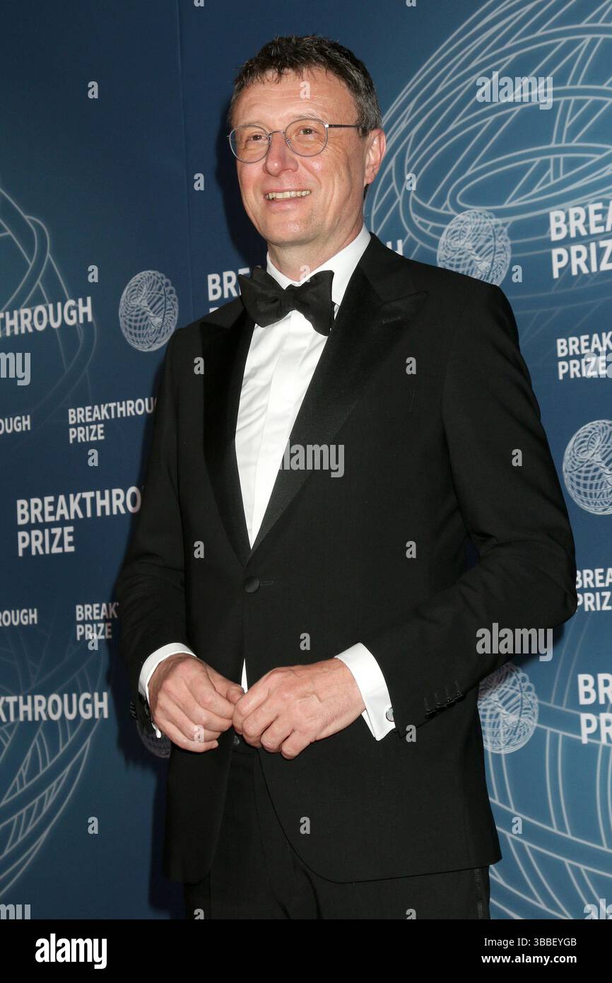 11th Breakthrough Prize Awards at Barker Hanger on April 5, 2025 in ...