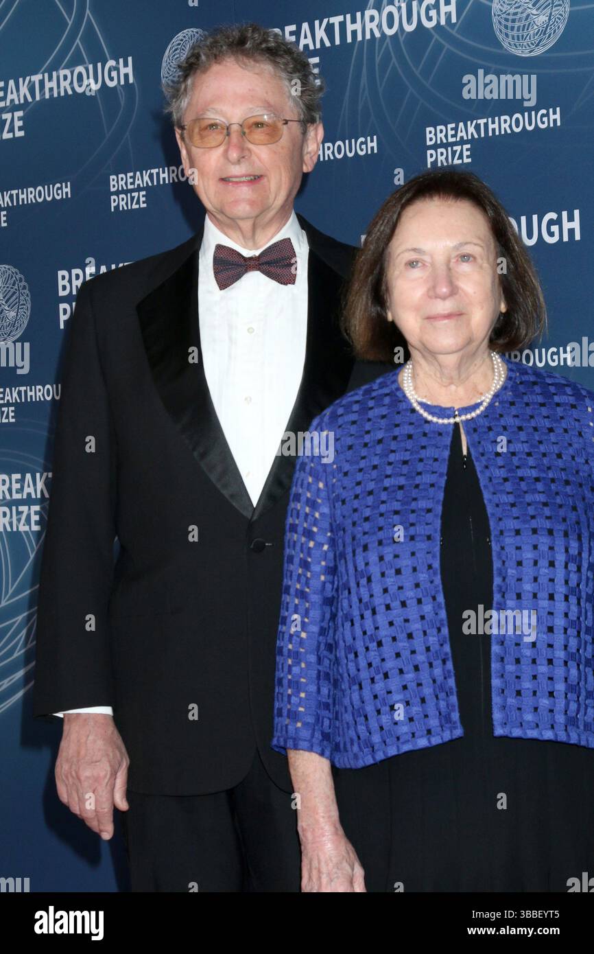 11th Breakthrough Prize Awards at Barker Hanger on April 5, 2025 in ...
