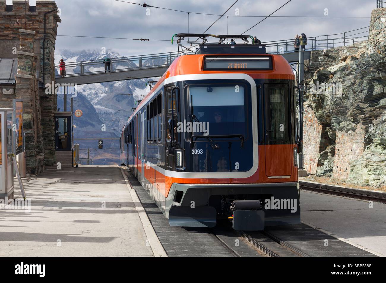Gornergrat Gotthard Bahn / Gornergrat Railway train arriving at ...
