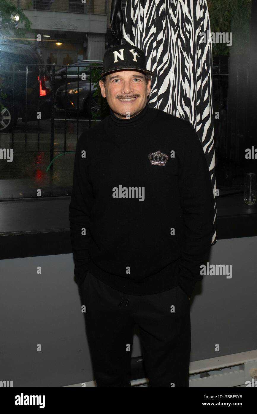 Phillip Bloch attends the American Heart Association Sip and Shop event ...