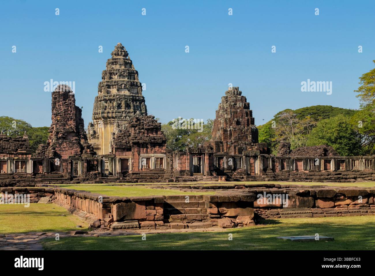 Historical Park in Thailand ancient wat, old capital of Siam kingdom ...