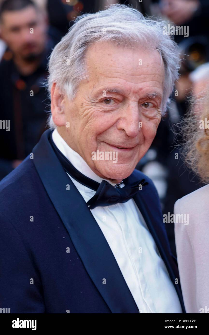 Cannes, Frankreich. 15th May, 2025. Constantin Costa-Gavras attends the premiere of 'Dossier 137 ...