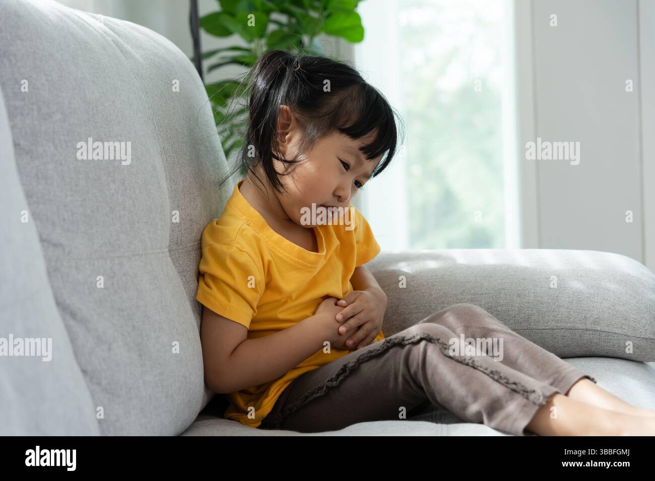 stomach ache. Children have abdominal pain, indigestion, gastritis ...