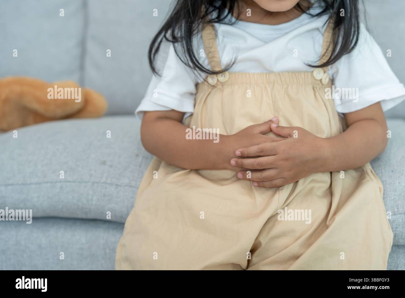 stomach ache. Children have abdominal pain, indigestion, gastritis ...