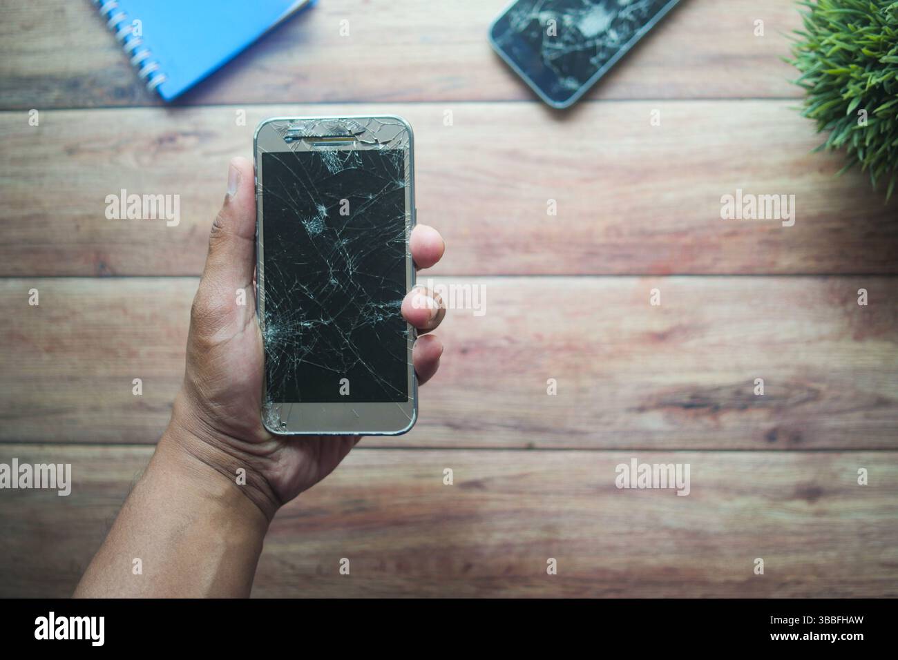 Mobile device held in hands hi-res stock photography and images - Alamy