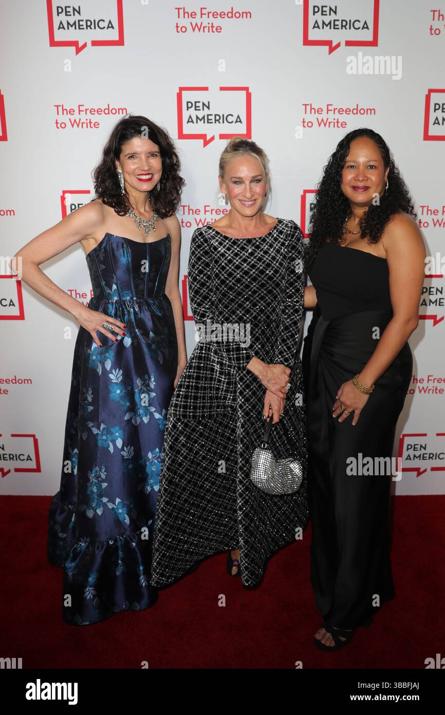 NEW YORK, NY - MAY 15, 2025: (L-R) Summer Lopez, Sarah Jessica Parker ...