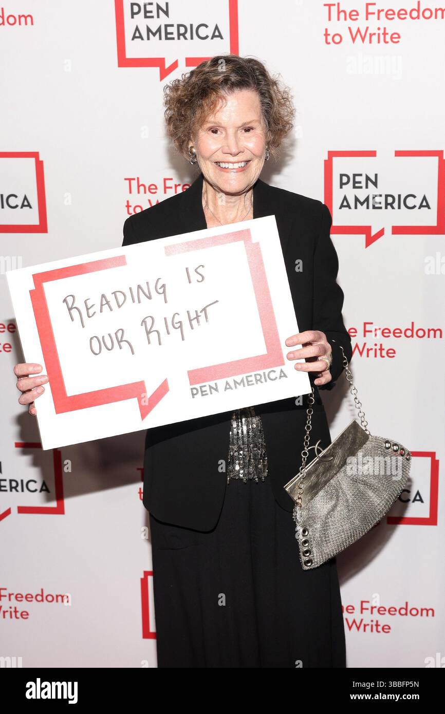 Judy blume hi-res stock photography and images - Alamy