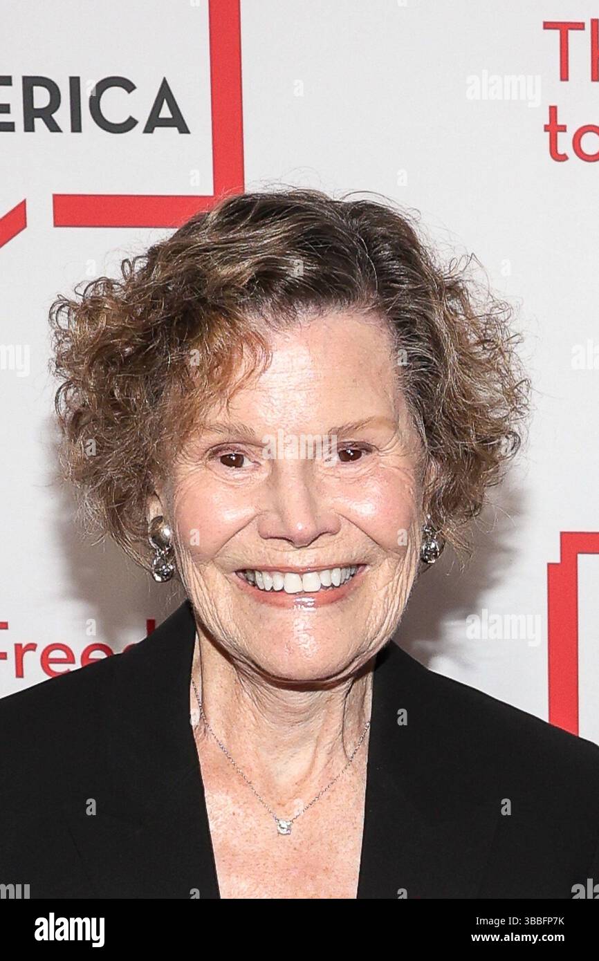 Judy blume hi-res stock photography and images - Alamy